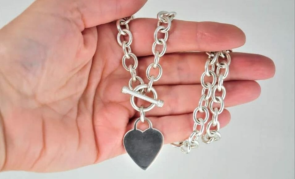 925 Sterling Silver vs Stainless Steel: The Differences ...