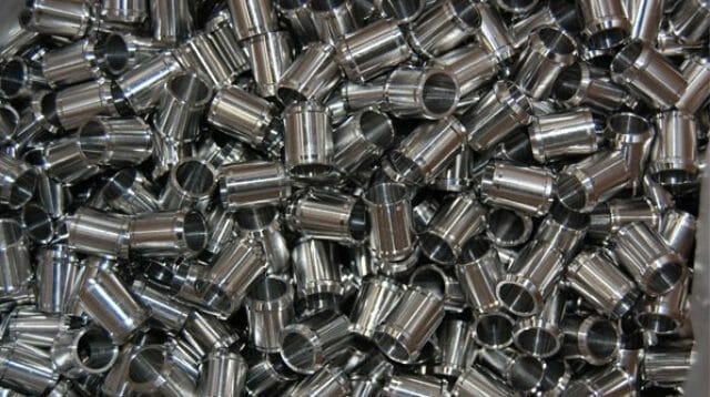 Stainless Steel vs Silver: Comparing Durability & Style